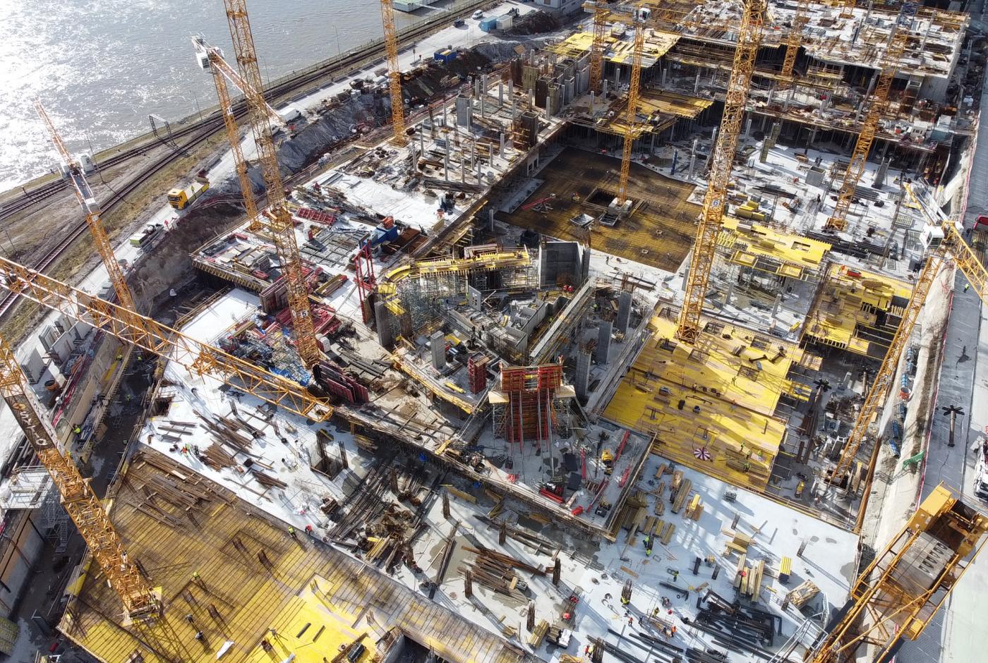 Underground floors mostly completed - building takes shape | Eurovea City