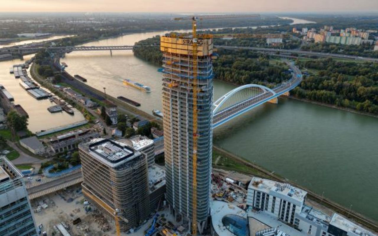 Slovakia’s first skyscraper is here! Eurovea Tower reaches 150 metres ...